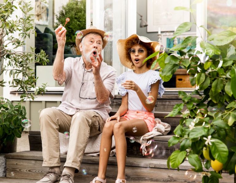 Phoniro Care | Phoniro – Ett rikare liv för en åldrande befolkning